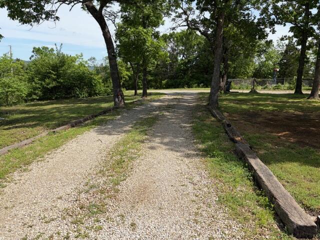 26876 Farm Rd 1170