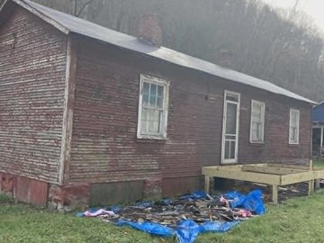 2687 Miracle Mtn Rd, Elbert, WV 24830