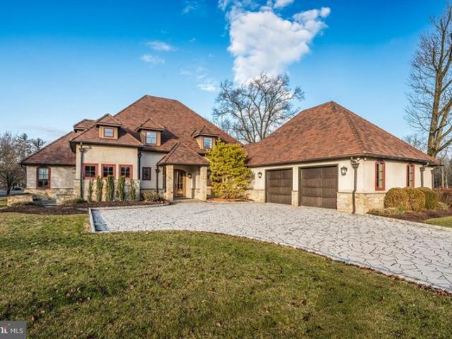 2687 Avenue Du Vlg, Bethlehem, PA 18015