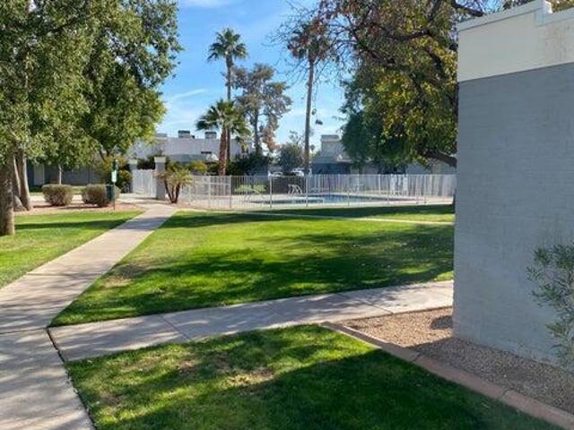 2687 W Ocotillo Road
