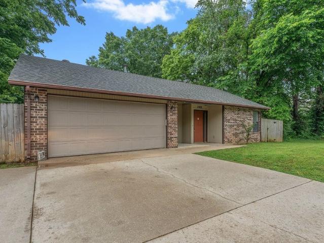 2689 W Mount Comfort Road