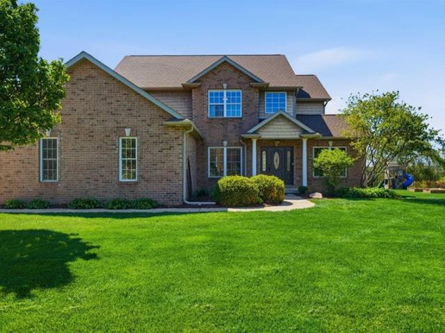 26805 Liberty Ln, Washington, IL 61571