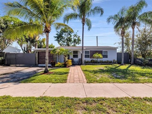 2680 NE 16th Ave, Pompano Beach, FL 33064