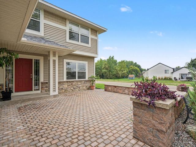 26814 Meadow Ridge Drive