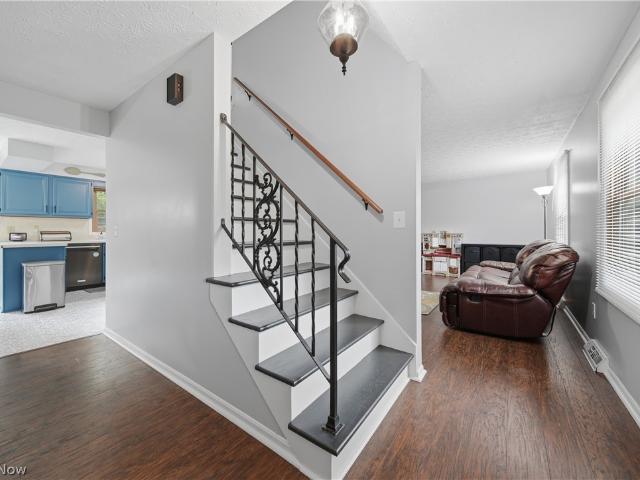 2681 Country Squire Street NW