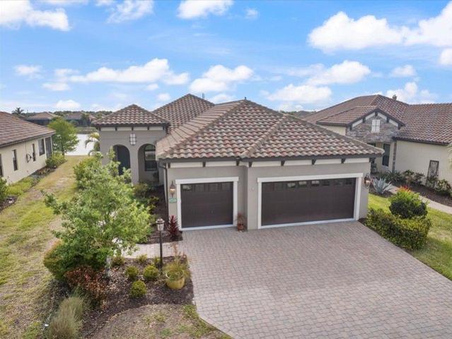 26821 Weiskopf Dr, Englewood, FL 34223