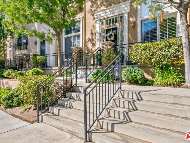 26828 Willow Creek Ln, Unit 23, Valencia, CA 91355 | MLS #26642 | Compass