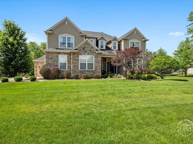 2682 Bauer Rd, North Aurora, IL 60542