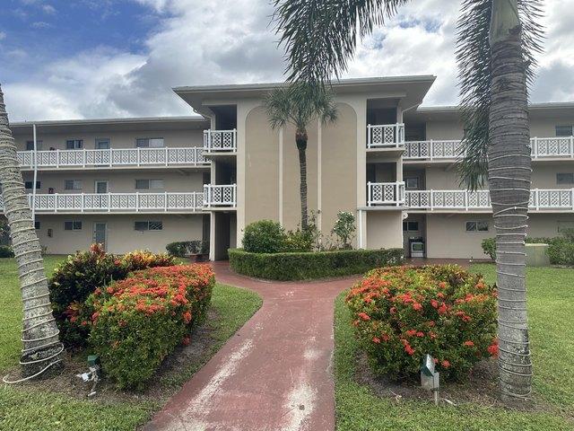2682 Garden Dr S Apt 107, Lake Worth Beach, FL 33461