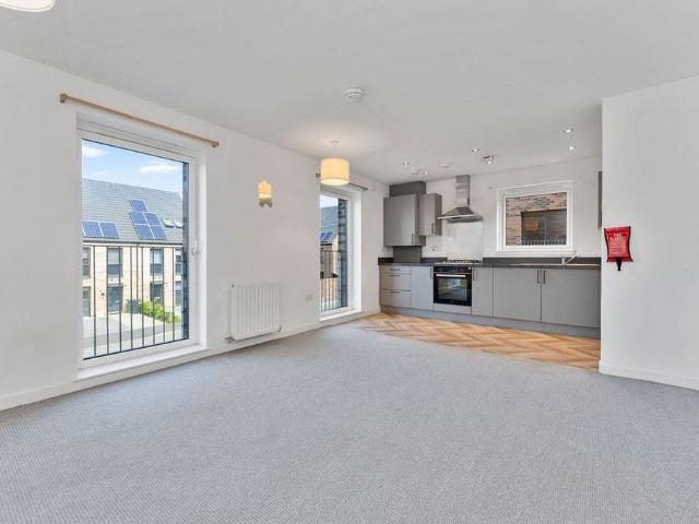 2682L Griffin Road, Edinburgh, EH4 4UJ