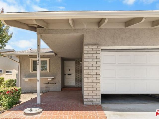 26834 Avenue of the Oaks Unit D, Newhall, CA 91321