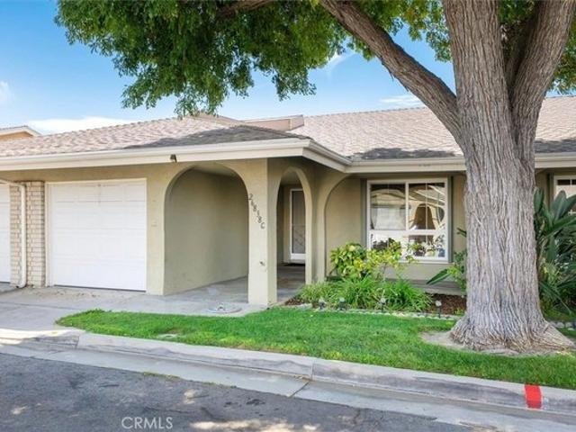 26838 Avenue of the Oaks Unit C, Newhall, CA 91321