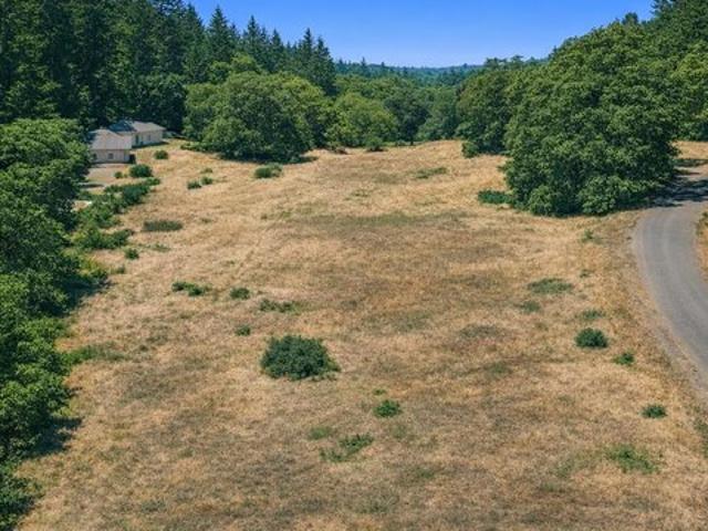 2683 El Campo Dr, La Grange, CA 95329