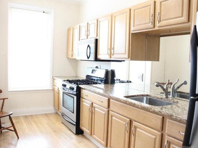 268 College St #2R New Haven, CT 06510 To Rent in New Haven, Connecticut
