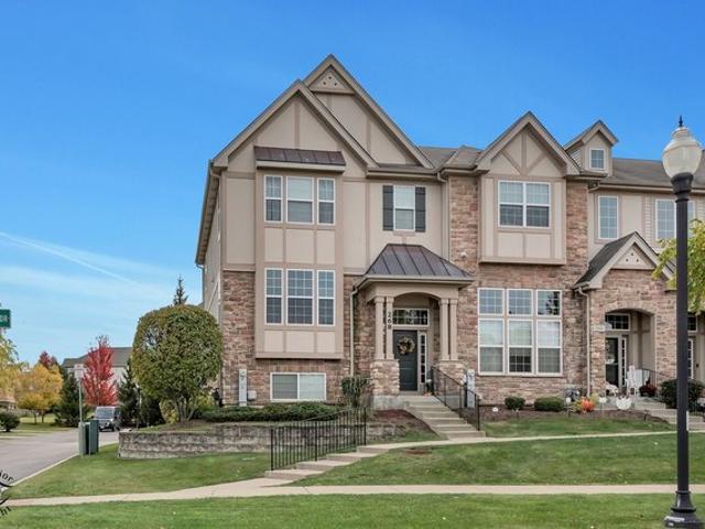 268 Bennett Dr, Carol Stream, IL 60188