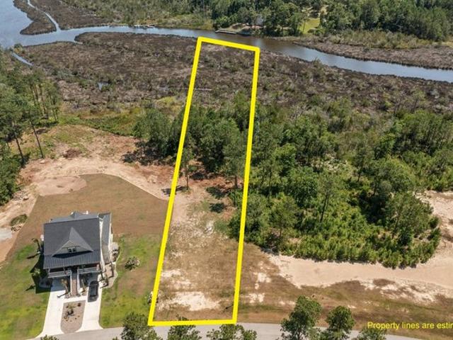 268 Kings Creek Xing, Holly Ridge, NC 28445
