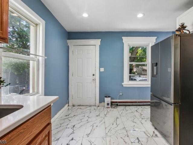 268 Halsted St