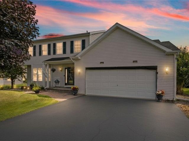 268 Jonquil Ln, Rochester, NY 14612
