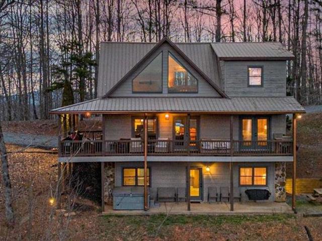 268 Oak Ledge Rd, Morganton, GA 30560
