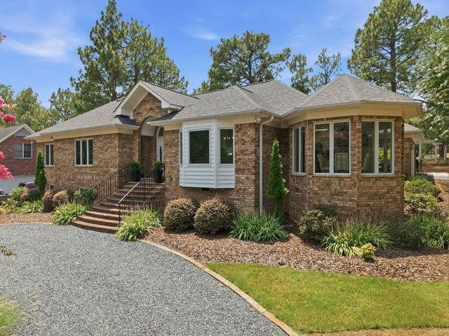268 Longleaf Dr, West End, NC 27376