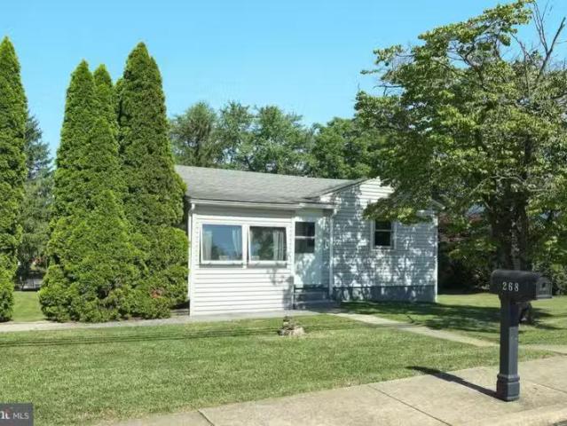 268 N MAIN ST, MANCHESTER, PA 17345 Single Family Residence Fo.