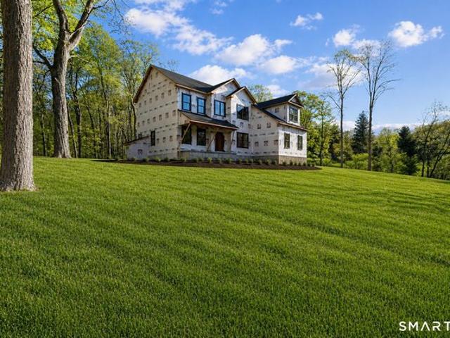 268 Newton Rd, Woodbridge, CT 06525