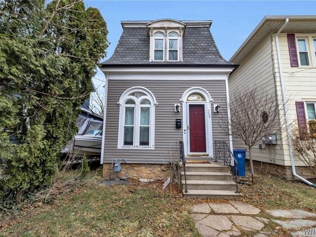 268 South St, Lockport, NY 14094