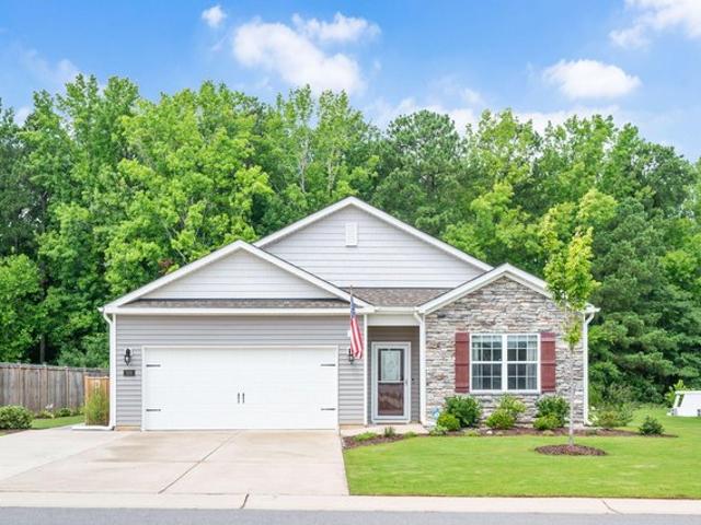 268 Silver Maple Dr, Fuquay Varina, NC 27526