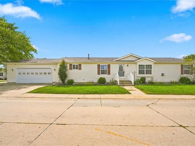 268 Paddock Cir, Iowa City, IA 52240