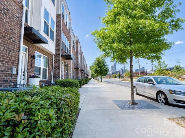 268 Parkwood Avenue