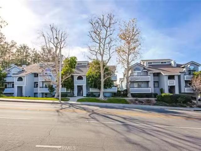 26941 Rainbow Glen Dr #749, Santa Clarita, CA 91351 MLS# SR25.