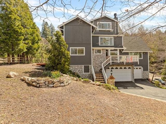 26942 Golf Course Ln, Lake Arrowhead, CA 92352