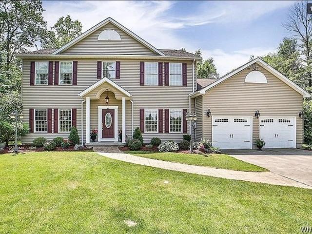 2694 Bedell Rd, Grand Island, NY 14072