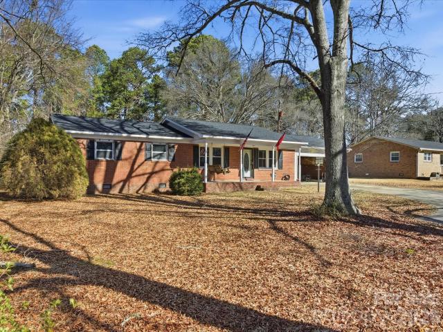 2694 Pineview Drive