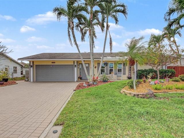 2694 SW 14th Dr, Deerfield Beach, FL