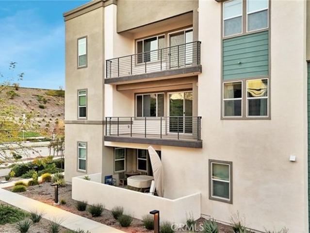 26958 Sandbar Willow Pl Unit 205, Valencia, CA 91381