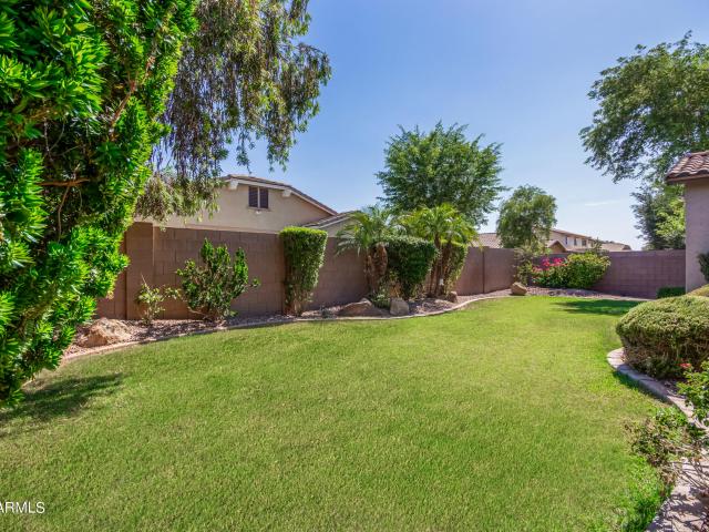 2695 e rakestraw lane