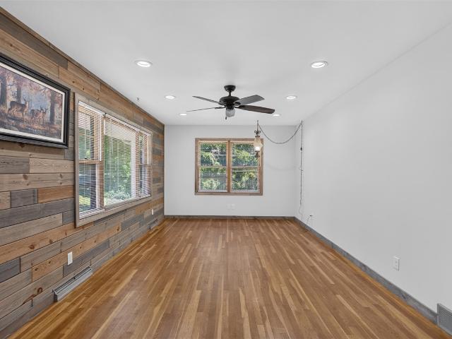 2695 Gilletts Lake Road