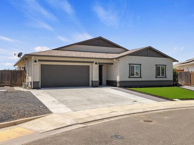 2697 Adams Ln, Manteca, CA 95337