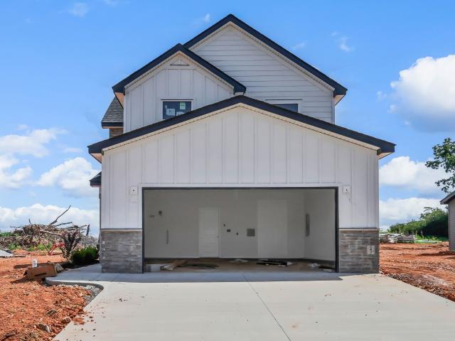 2697 Brewster Dr