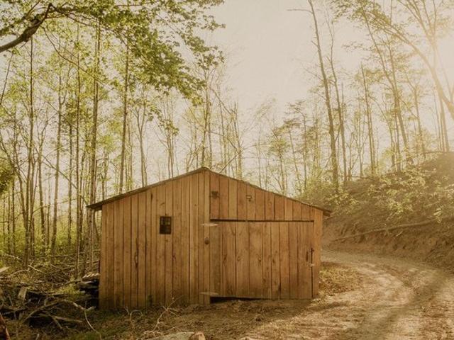 2697 Pine Ridge Rd, Winchester, KY 40391