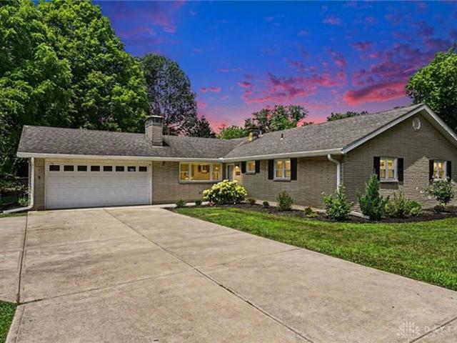 2698 Blue Rock Dr, Beavercreek, OH 45434