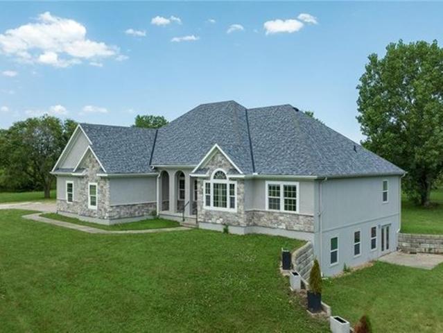 26908 E 219th St, Pleasant Hill, MO 64080