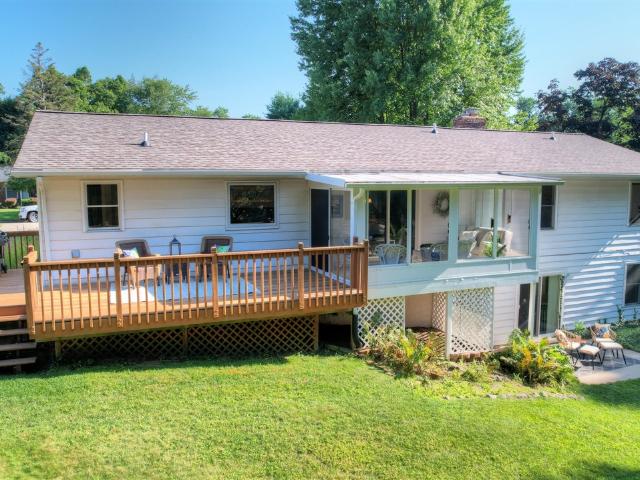 2690 Brahms Avenue