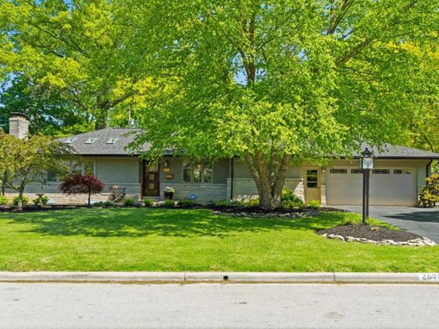2690 Donna Dr, Upper Arlington, OH 43220