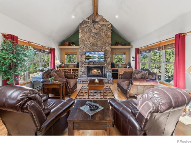 2690 Fox Acres Drive E