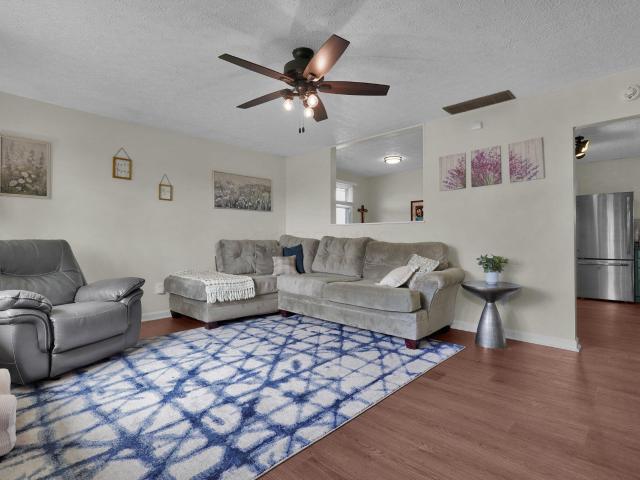 2690 Kenny Lane
