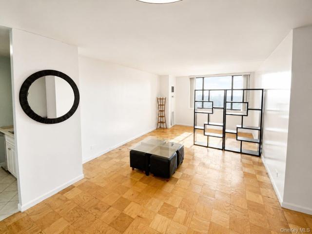 26910 Grand Central 17C