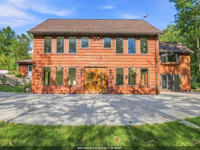2691 Mayline Dr, Green Bay, WI 54311