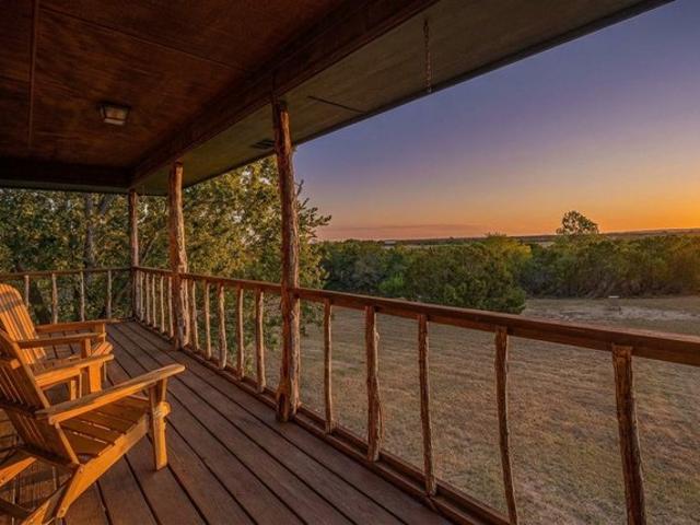 2691 County Road 2007, Glen Rose, TX 76043